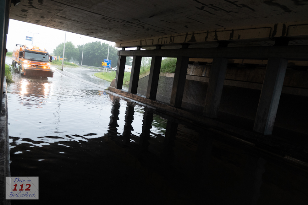 Tunnelbak onder A44 bij Leidsevaart N444 Sassenheim afgesloten vanwege ...